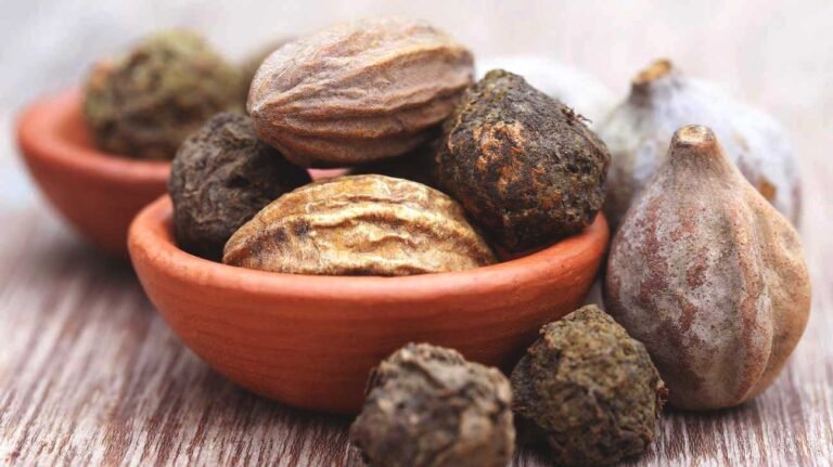 Triphala Churna Powder - Ayurvedic Herbal Supplement for Digestion ...